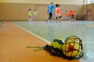 Handball for kids - best age, benefits, cost, choose academy